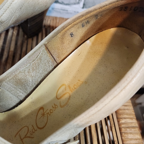 Vintage | Shoes | 94s Red Cross Shoes Cream Leather Mary Janes Heels ...